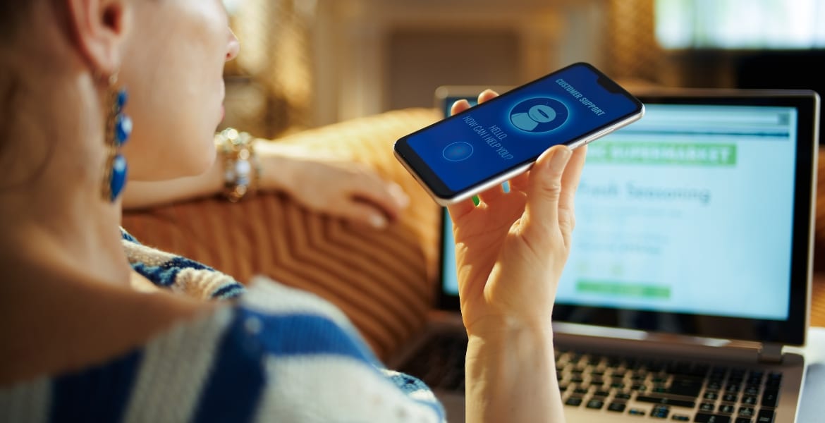 Conversational Intelligence vs. Chatbots: Key Insights